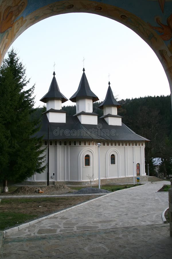 Monasterio de Durau imagen de archivo. Imagen de dioses - 5625897
