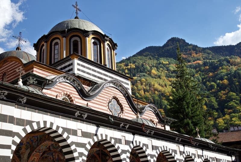 Monastero Bulgaria di Rila immagine stock. Immagine di decorativo ...