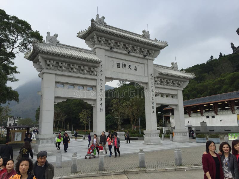 Monastero di Po Lin immagine stock editoriale. Immagine di ...