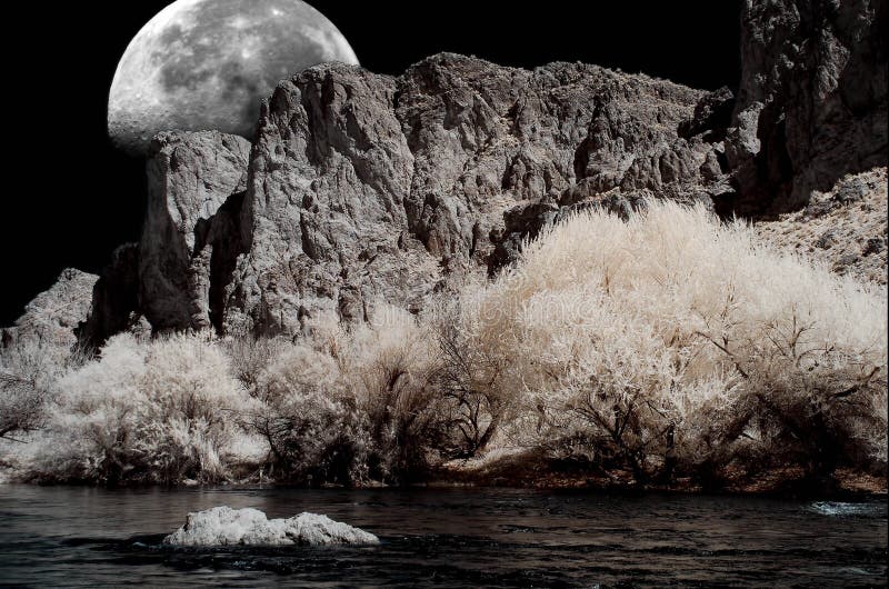 Winter-Fluss-Sonnenuntergang-Mond Stockbild - Bild von sonnenuntergang ...