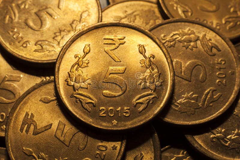 Moneda De La Rupia India Cinco Foto de archivo - Imagen de fondo, india ...