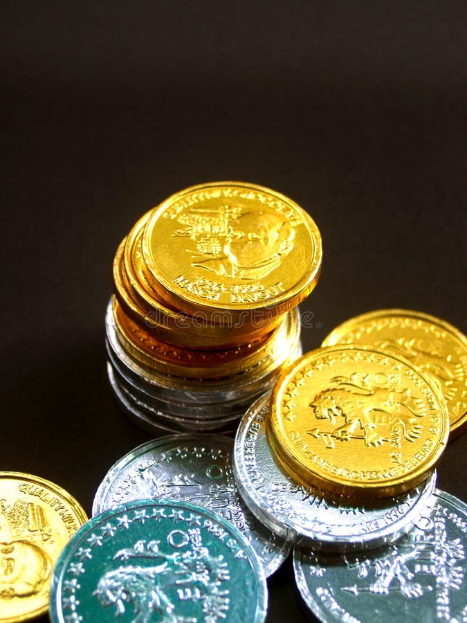 Monedas 7 imagen de archivo. Imagen de primer, tarifa, monedas - 987623