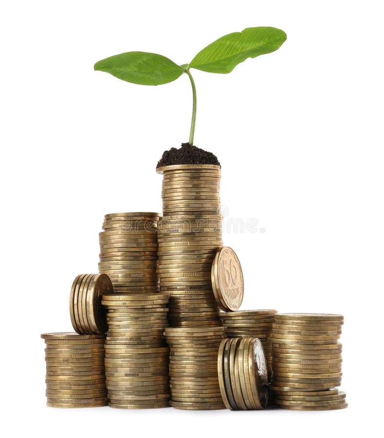 Monedas Apiladas Y Brote Verde Aislado En Blanco Foto de archivo ...