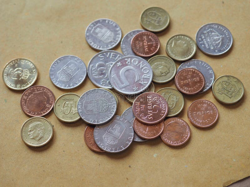 Monedas De La Corona Sueca, Suecia Foto de archivo - Imagen de moneda ...