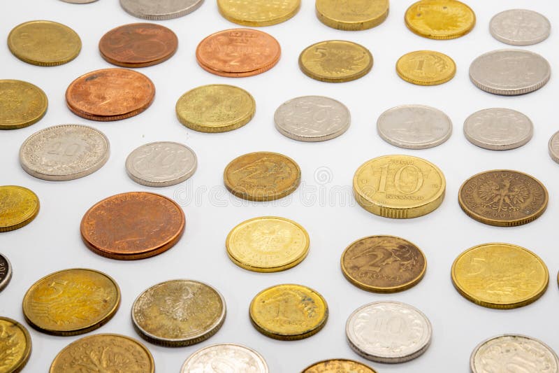 Monedas variadas foto editorial. Imagen de centavo, monedas - 157998556