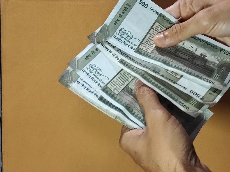 Money in Hand, Holding Indian Currency 500 Rupee Bank Note Stock Image ...