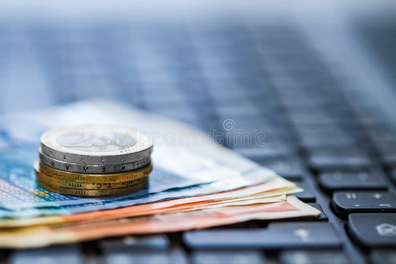 Money on Keyboard of Computer Stock Photo - Image of ecommerce, bank ...