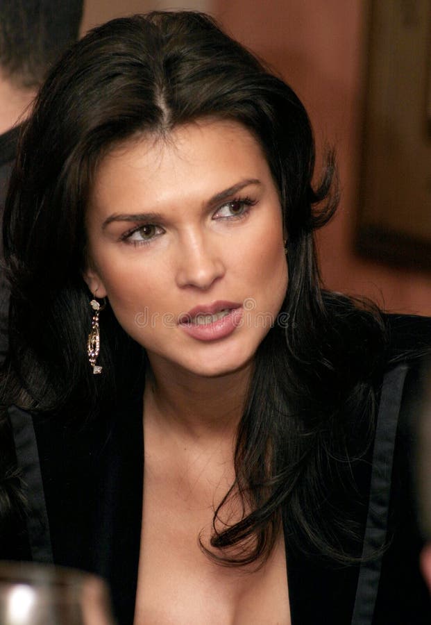 Monica Birladeanu editorial photography. Image of theatre - 22746357