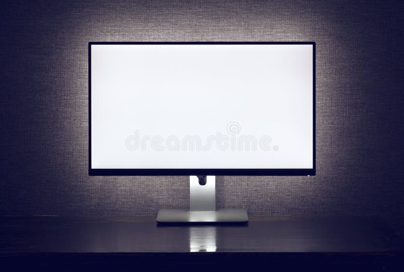 Monitor in bianco del pc immagine stock. Immagine di visivo - 101453383