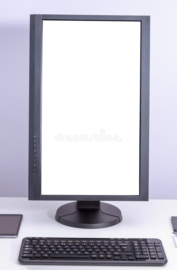 Monitor Bianco in Bianco Del Pc Sul Desktop Immagine Stock - Immagine ...