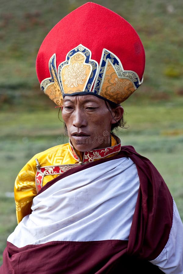 Monje tibetano foto editorial. Imagen de asia, cultura - 27126621