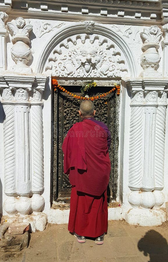 Monk praying editorial stock photo. Image of pray, arch - 83083733