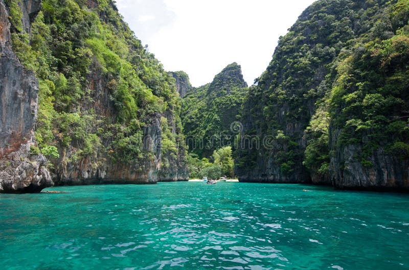 Pileh Bay on Koh Phi Phi Le Island - Thailand Stock Photo - Image of ...