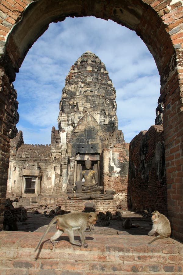 Wat Phra Prang Sam Yot Temple in Lopburi,Thailand Stock Photo - Image ...