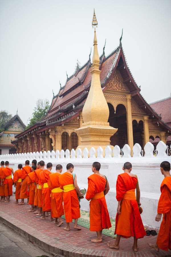 Monks editorial photo. Image of phnom, religion, robe - 39832336