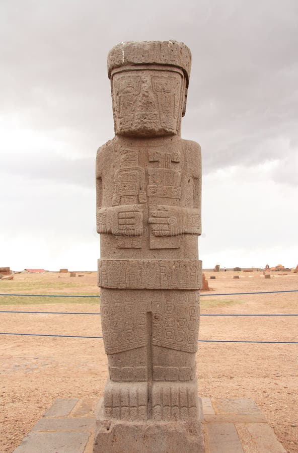 Monolito Antico Ponce in Tiwanaku Fotografia Stock - Immagine di ...