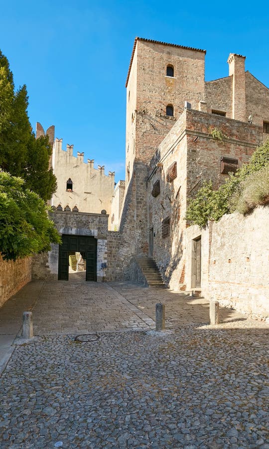 Castle of Monselice in Padua, Italy Editorial Stock Image - Image of ...