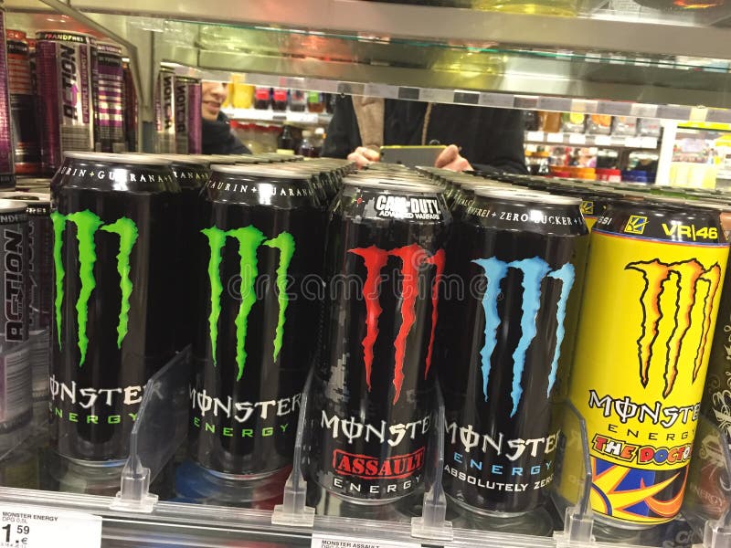 Indianapolis – Circa Agosto 2016: Esposizione Di Bevande Monster ...