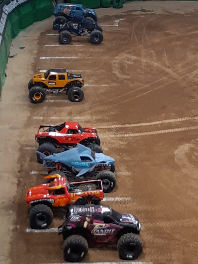 Monster jam 2020 st.louis editorial image. Image of trucks - 175783805