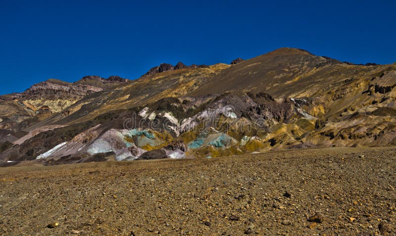 Montaña Desértica Colorida imagen de archivo. Imagen de dioses - 27060119