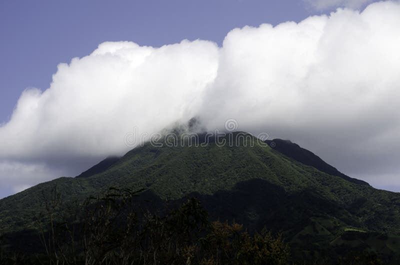Montagem Iraya Volcano Batanes Philippines Imagem de Stock - Imagem de ...