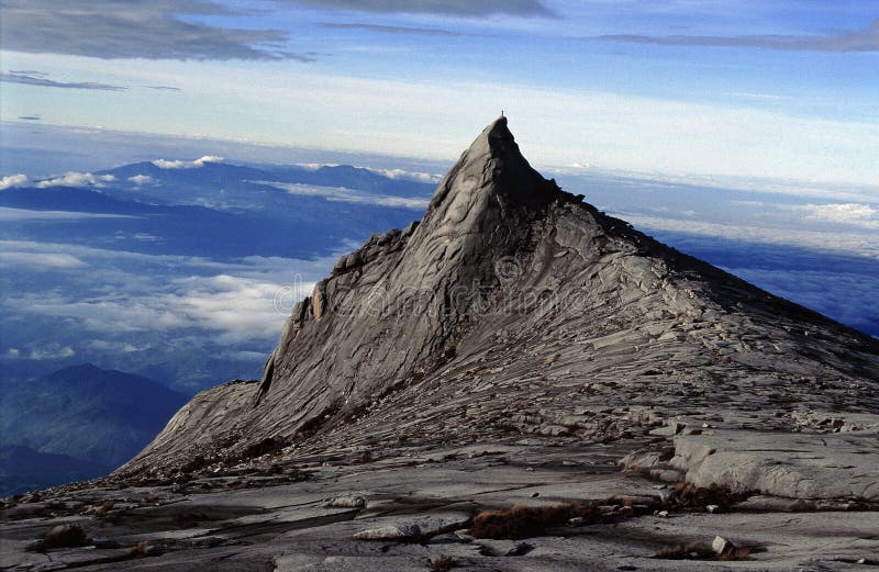 O Monte Kinabalu, Bornéu, Malásia Imagem de Stock - Imagem de caminhada ...