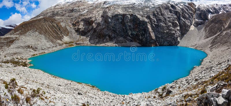 Montagna Del Lago Laguna 69 E Di Chakrarahu Fotografia Stock - Immagine ...
