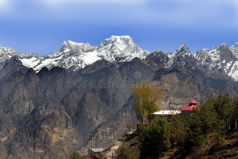 Montagne dans l'Inde photo stock. Image du course, himalayenne - 34653654