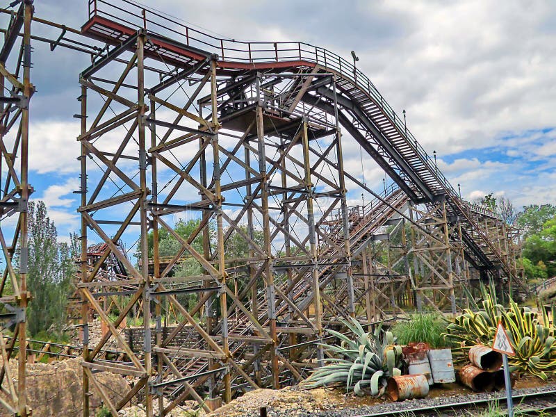 Montanha Russa Em Viena Prate Foto de Stock - Imagem de extremo ...