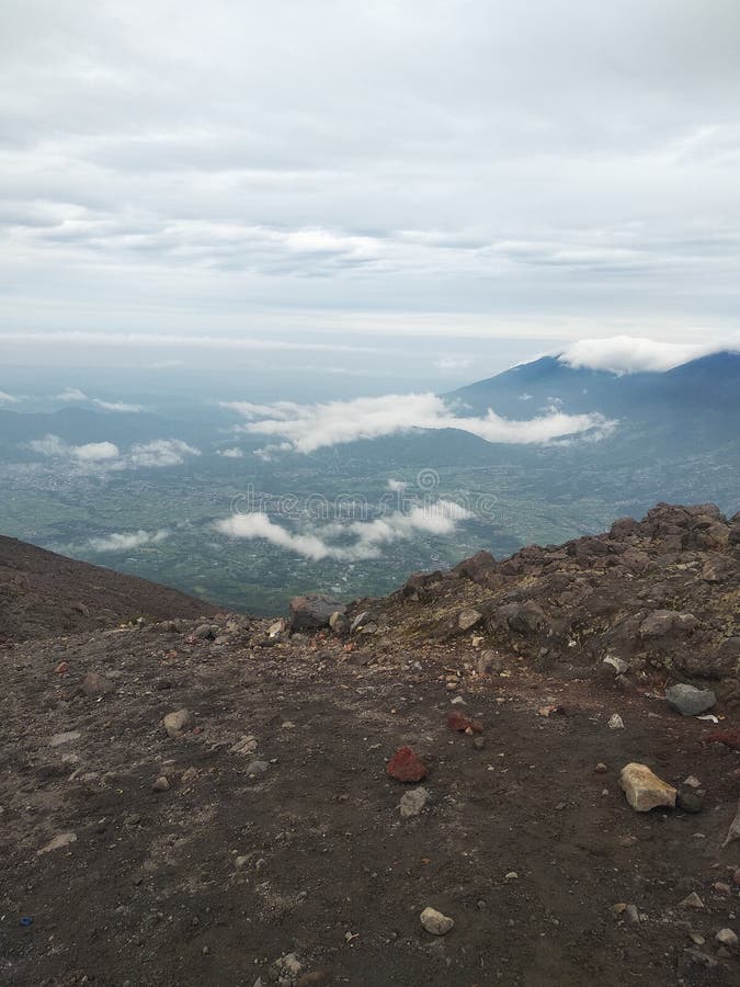 Monte Merapi Indonesia Sumatera Imagen de archivo - Imagen de indonesia ...