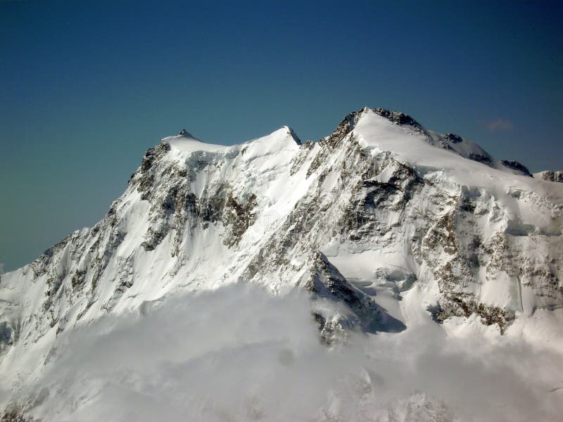 Picco La Catena Montuosa Di Monte Rosa E Di Montagna Del Cervino Nelle ...