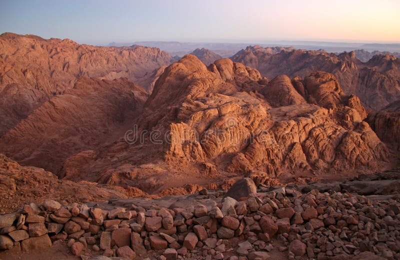 Monte Sinai in Primo Mattino Fotografia Stock - Immagine di morsi ...