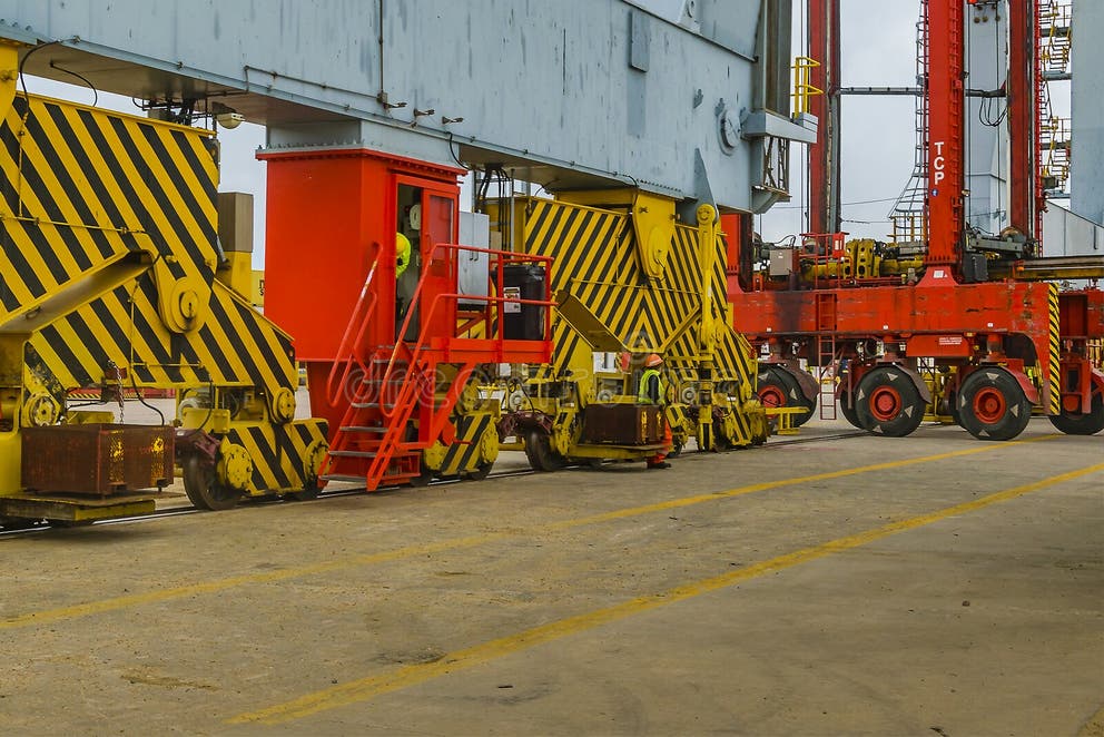 Container Loading, Montevideo Port Editorial Photography - Image of ...