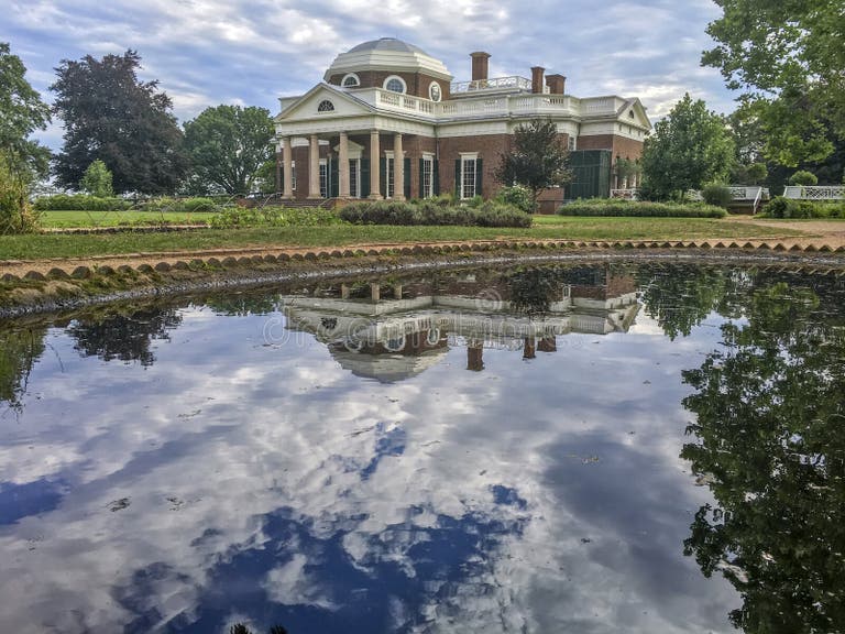 Monticello Home, Reflecting Pool Stock Photo - Image of water ...