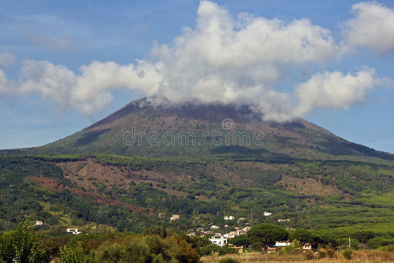 Montierung Vesuv stockbild. Bild von vesuv, ansicht, wolken - 27121495