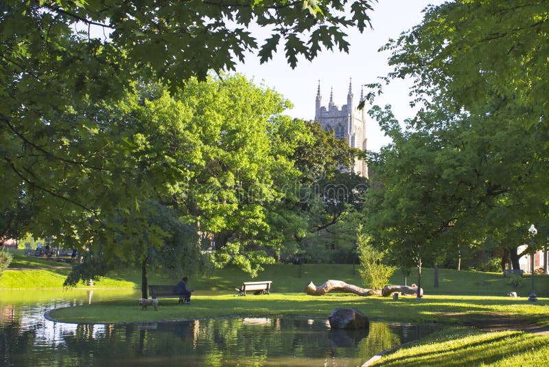 Montreal Klein Park Met Vijver in Westmount Canada Stock Foto - Image ...