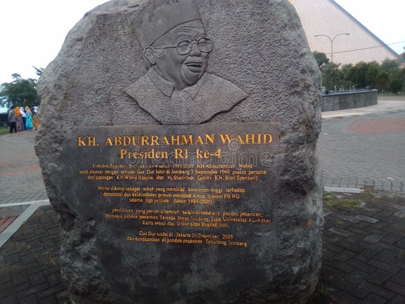 Monumen Jombang Islam Batu Gusdur Editorial Photo - Image of gusdur ...