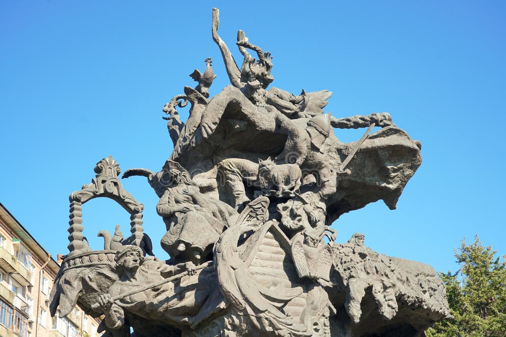 Monument with Animals of the Moscow Zoo Editorial Stock Photo - Image ...