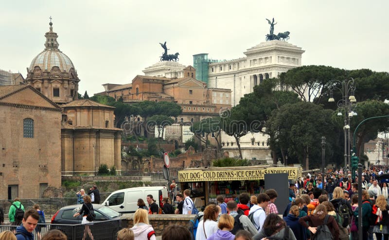 Habitants De Rome Colosseum, Italie Image éditorial - Image du ...