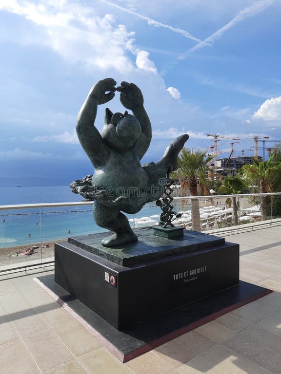 Monument Cat Sculpture Art Monaco Editorial Image - Image of blue, rock: 257177820