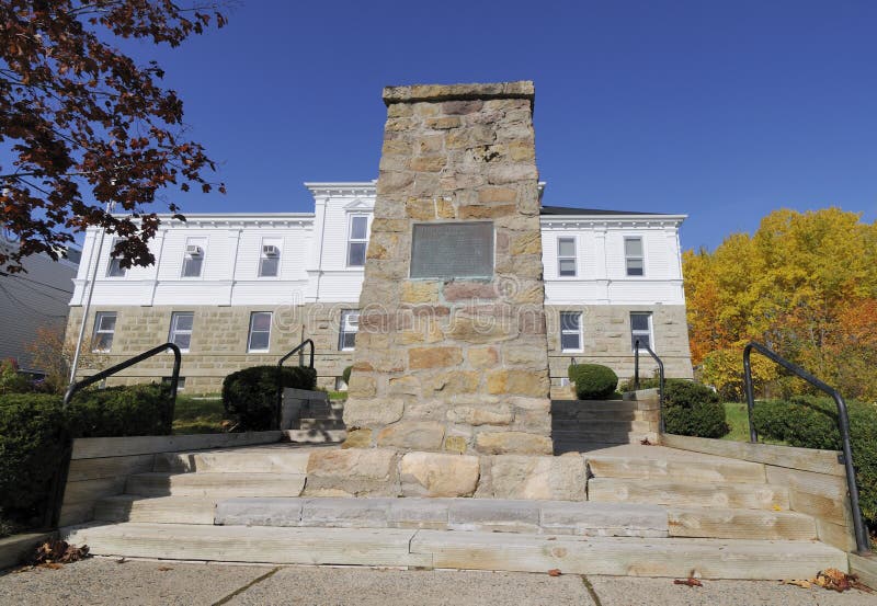 Monument by a Court House stock photo. Image of stone - 12497666