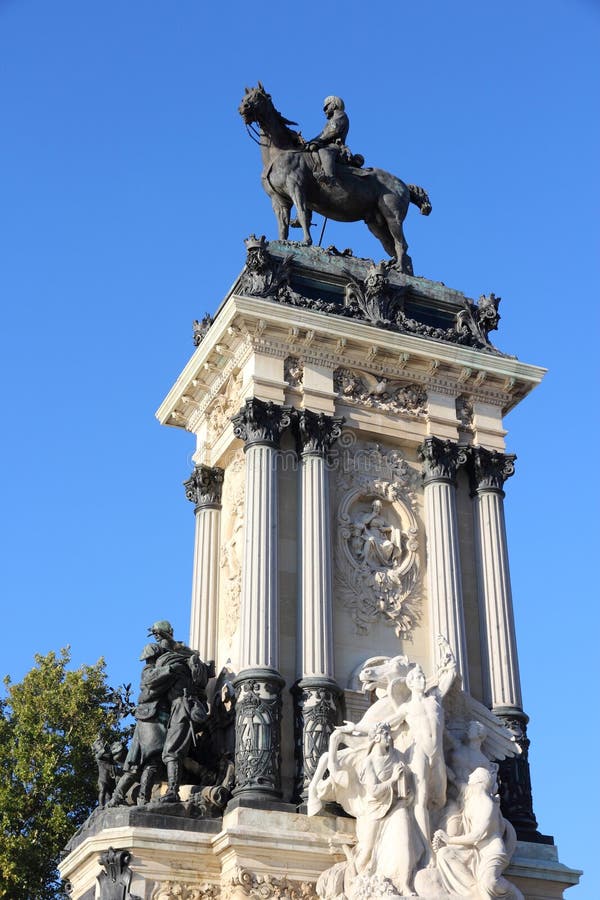 Monument de Madrid image stock. Image du place, blanc - 51026893