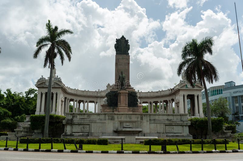 HAVANA, CUBA - OCTOBER 21, 2017: Monument in Havana, Cuba Editorial ...