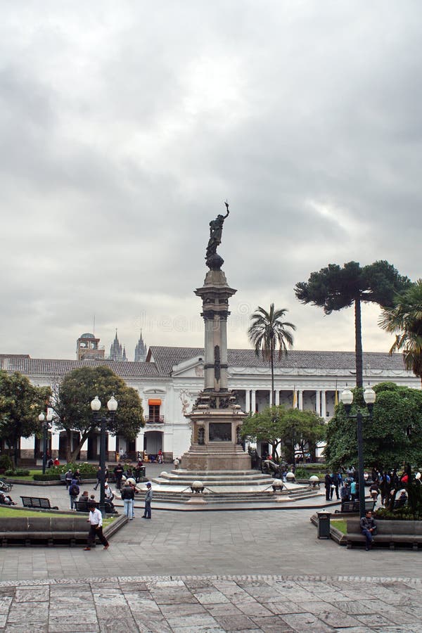 Monument in Independence Square in Quito, Ecuador Editorial Photo ...