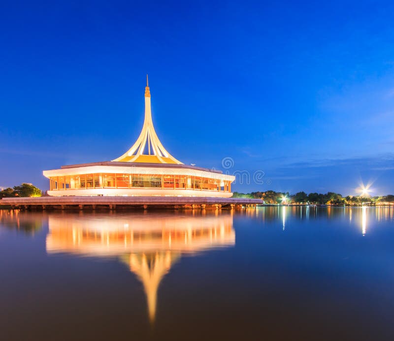 Monument at King Rama IX Park Stock Image - Image of asian, gold: 37546985