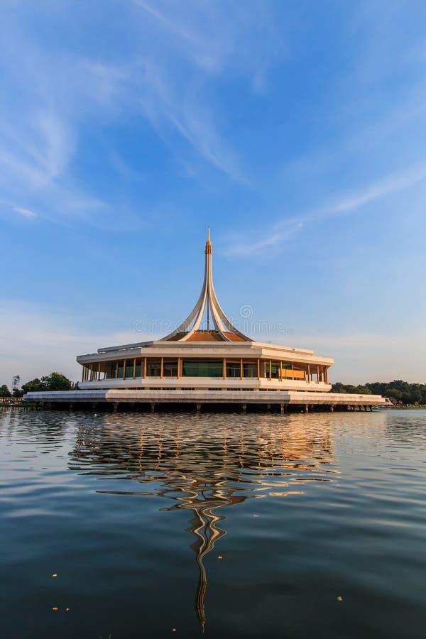Monument at King Rama IX Park Stock Image - Image of dawning, asia ...