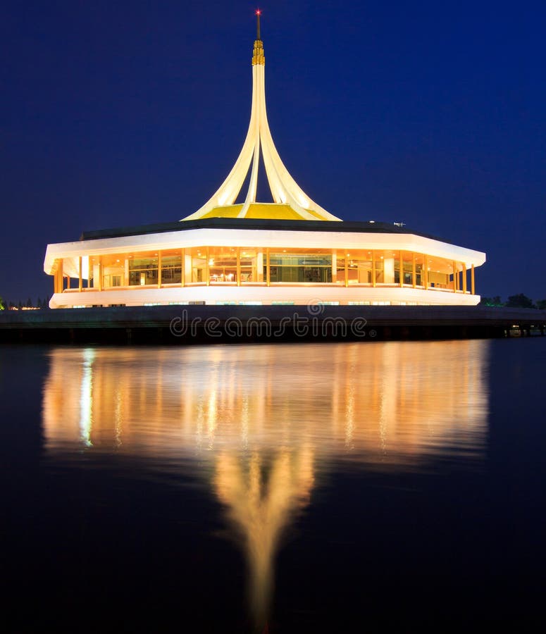Monument at King Rama IX Park Stock Photo - Image of pavilion ...