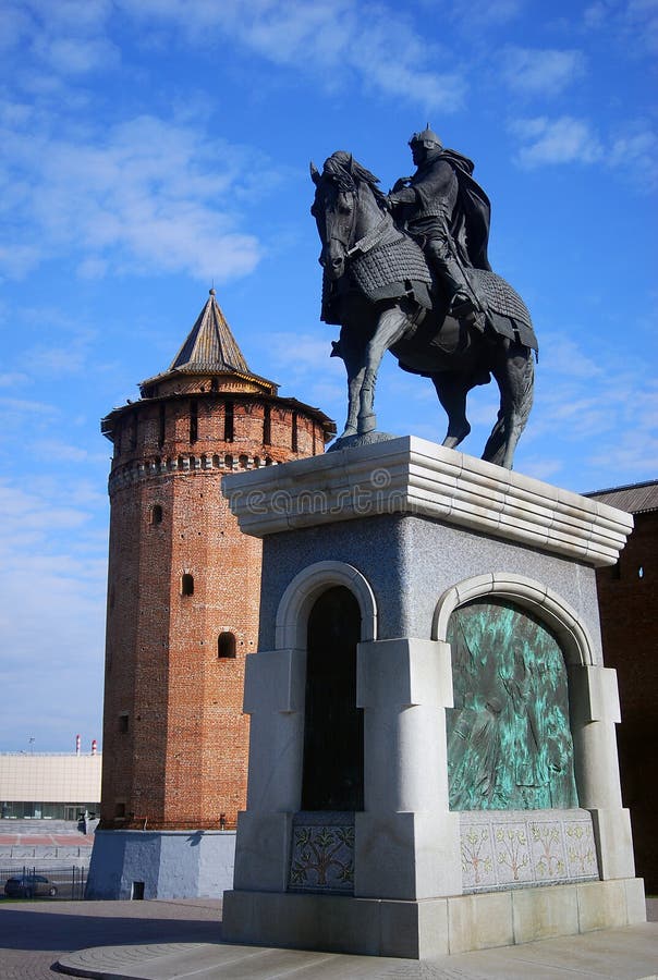 Monument and Kremlin in Kolomna, Russia Stock Photo - Image of kolomna ...