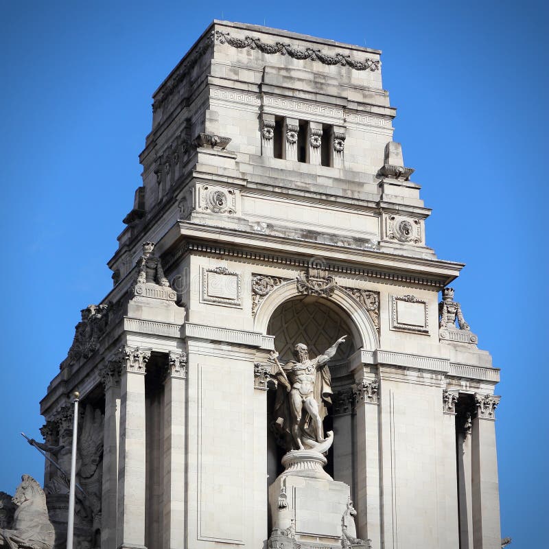 Monument in London stock image. Image of monument, house - 44105555