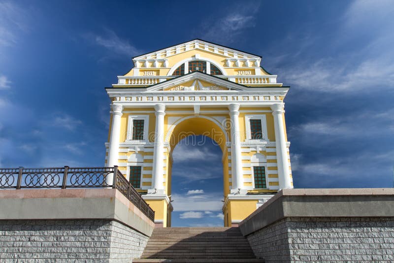 Monument Moscow Gate. Irkutsk City. Editorial Photo - Image of cities ...